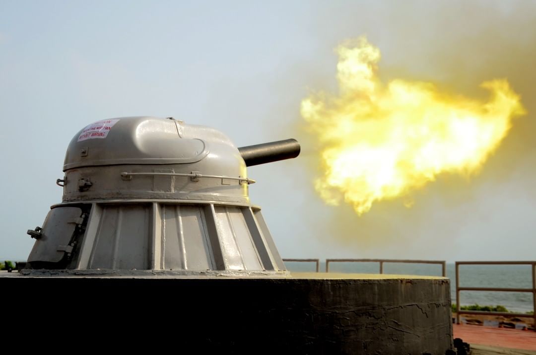 PHÁO TẦM GẦN CIWS AK-630 - Lemo's linkebook